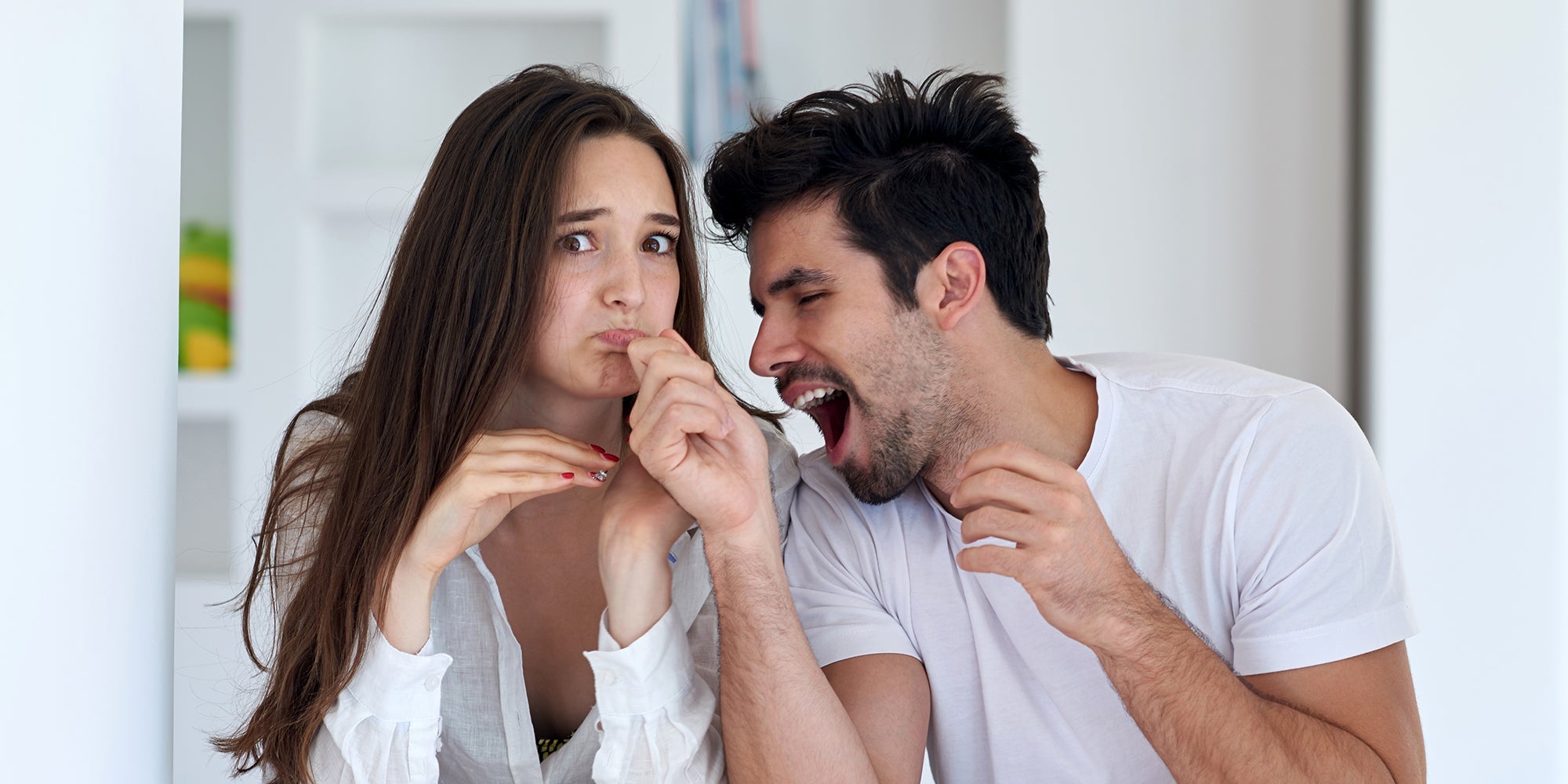 Dating with Bad Breath? 5 Tips That’ll Save Your First Impression – Vernam Iconic